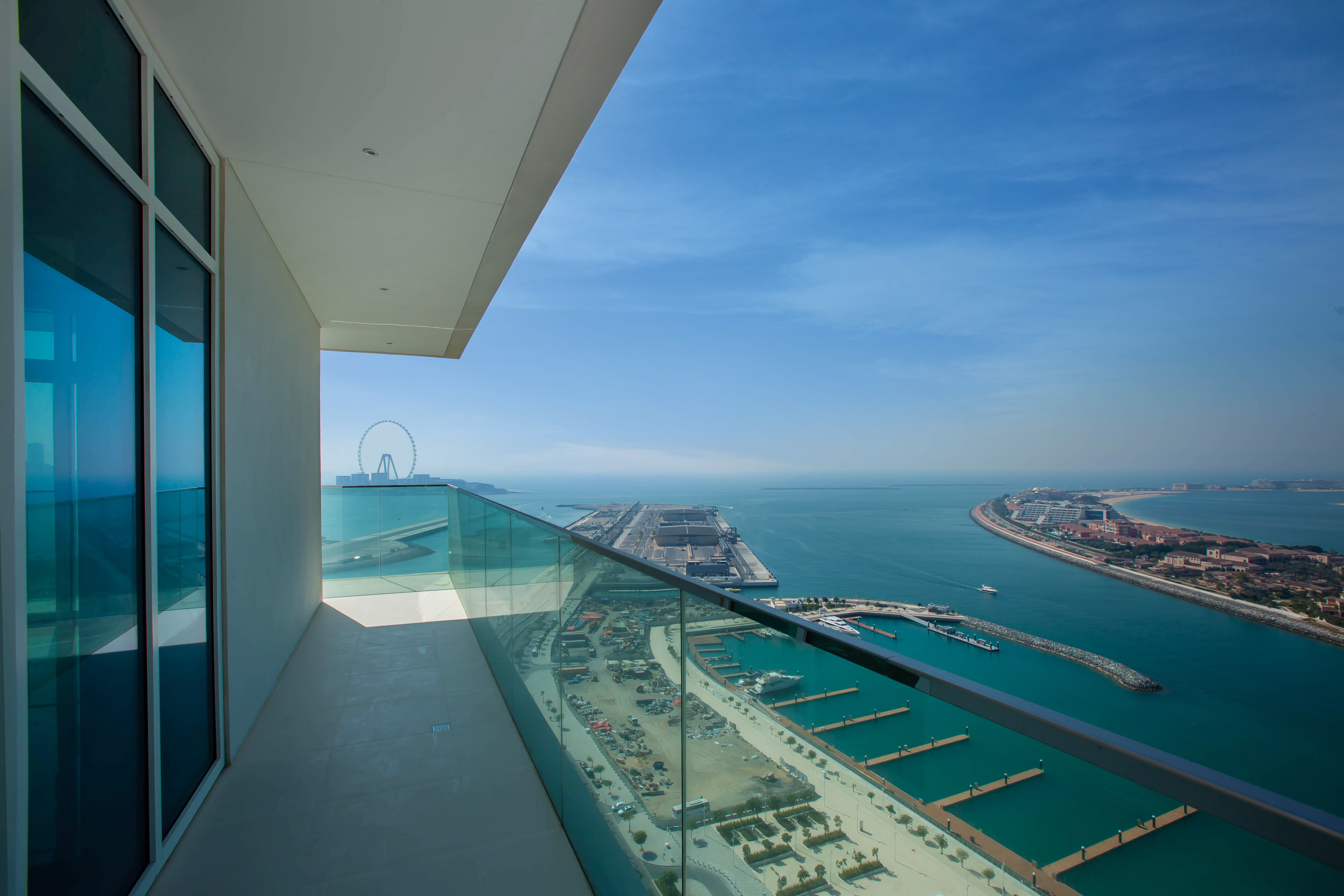 Seapoint, Emaar Beachfront Building Guide | Bayut