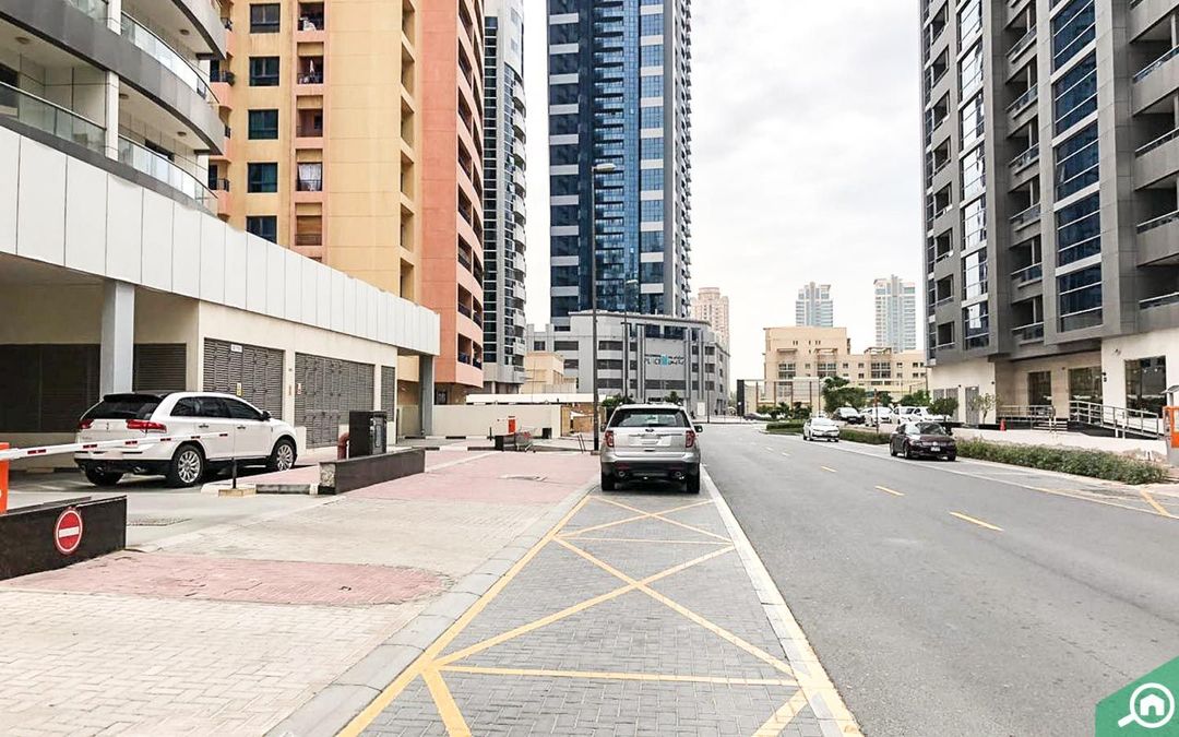 Al Asmawi Building Guide | Bayut