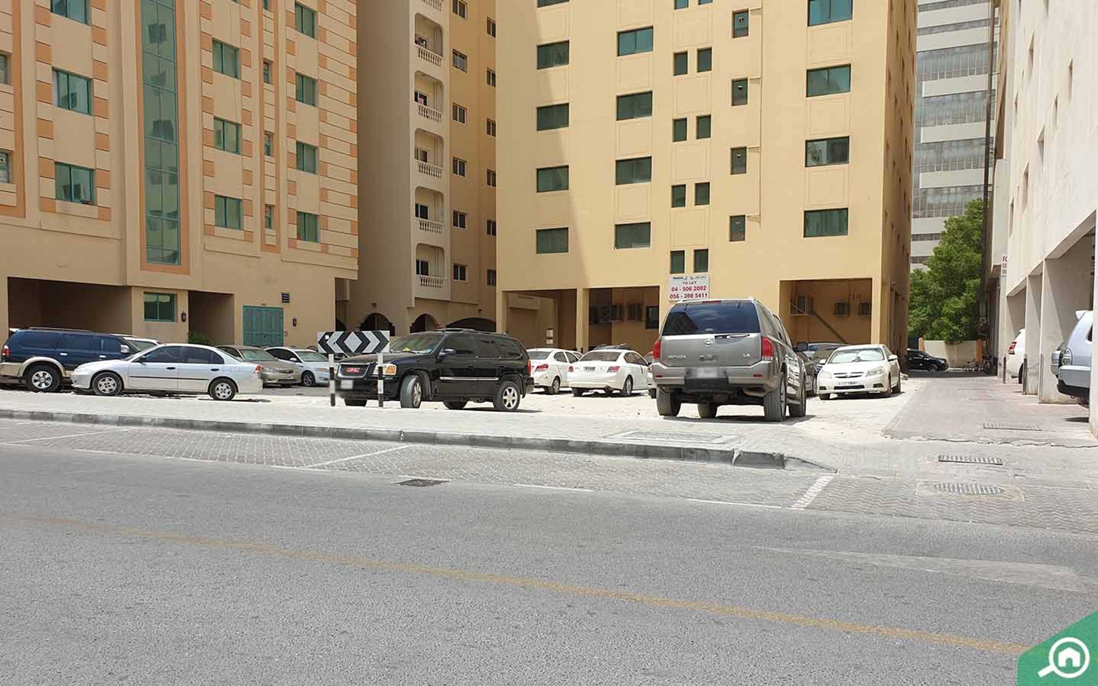 Al Darwish Building Guide | Bayut