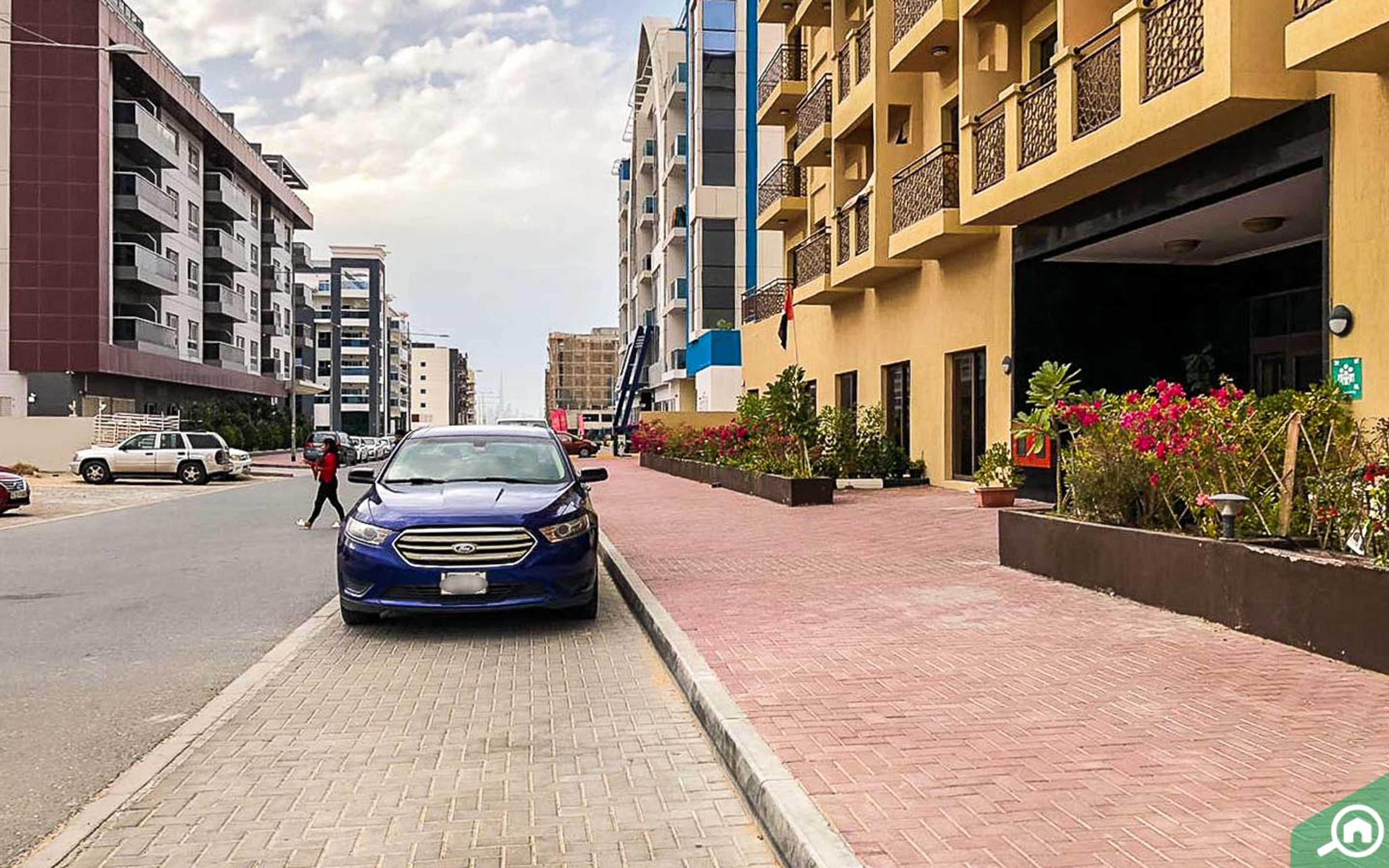 Al Helal Al Zahaby Building Guide | Bayut