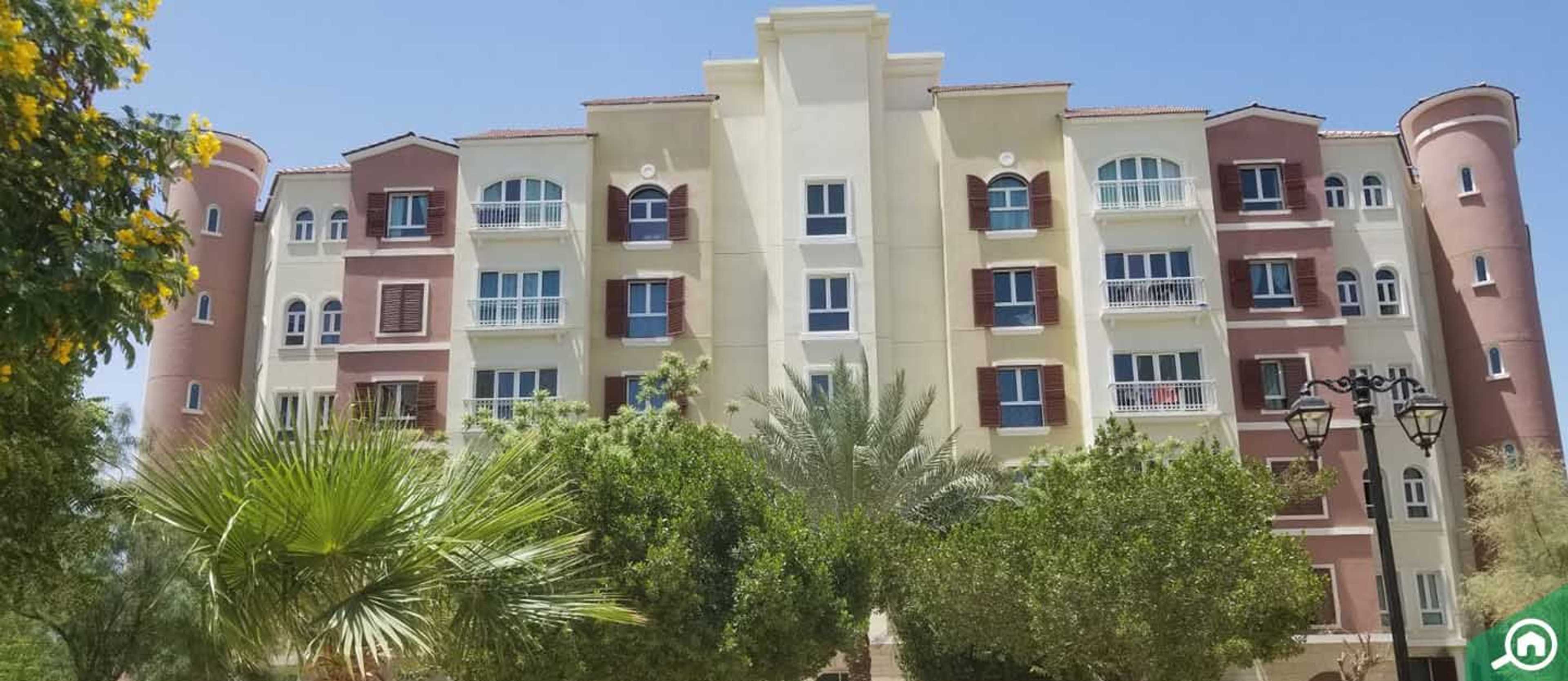 Building 80 Discovery Gardens Guide | Bayut