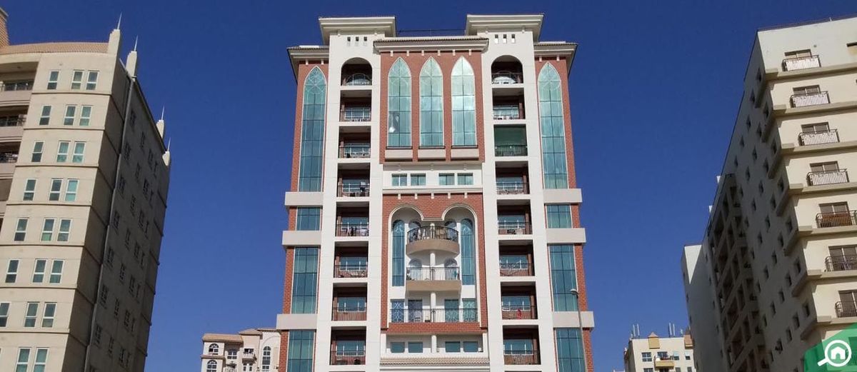 Solanki Palacio, International City