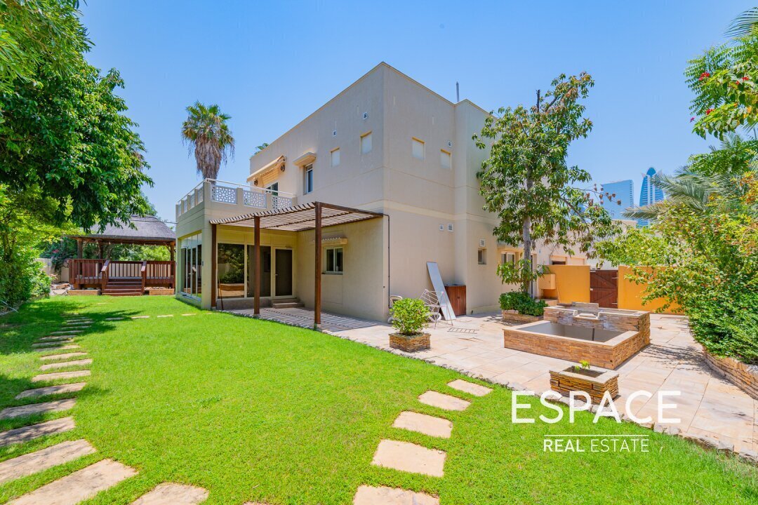 Meadows 1 Area Guide | Bayut