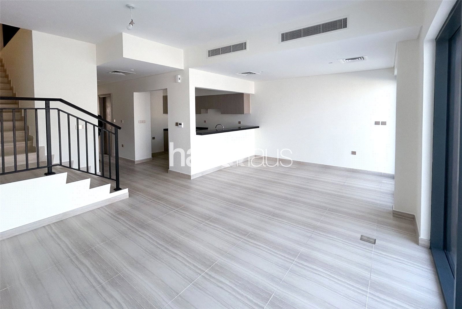 DAMAC Hills Area Guide | Bayut