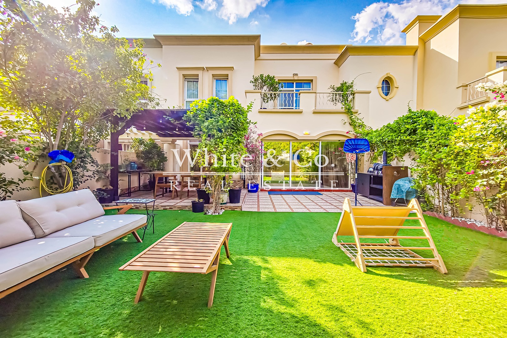 Springs Dubai | Complete Community Guide | Bayut