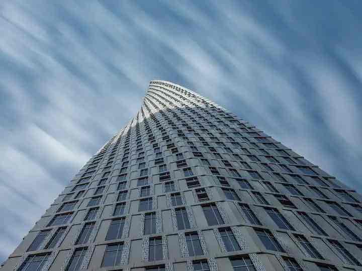 Cayan Tower, Dubai Marina Building Guide | Bayut