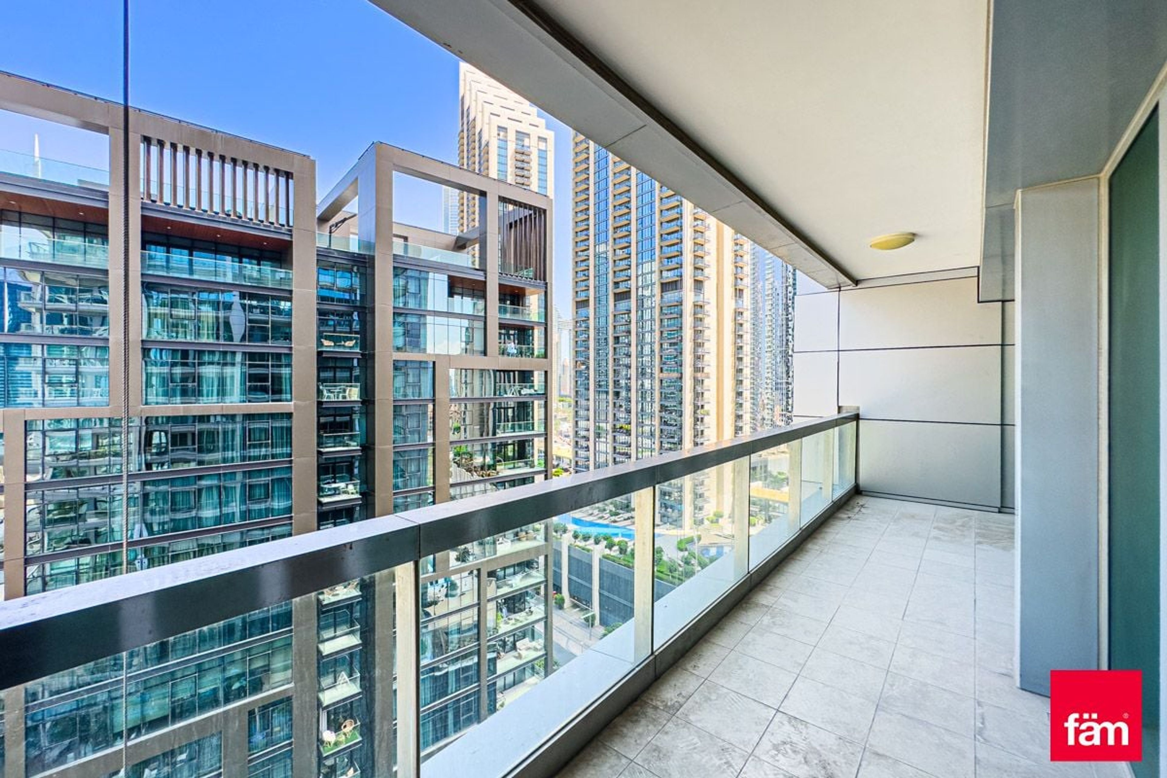 8 Boulevard Walk Building Guide | Bayut