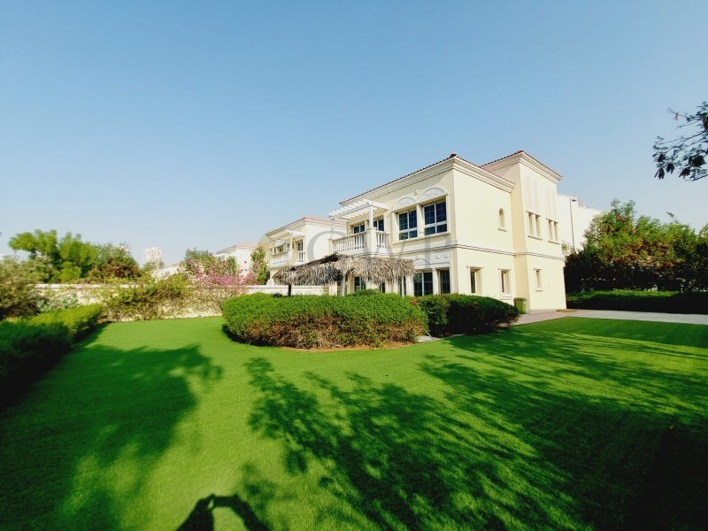 Jumeirah Village Triangle (JVT) Area Guide | Bayut