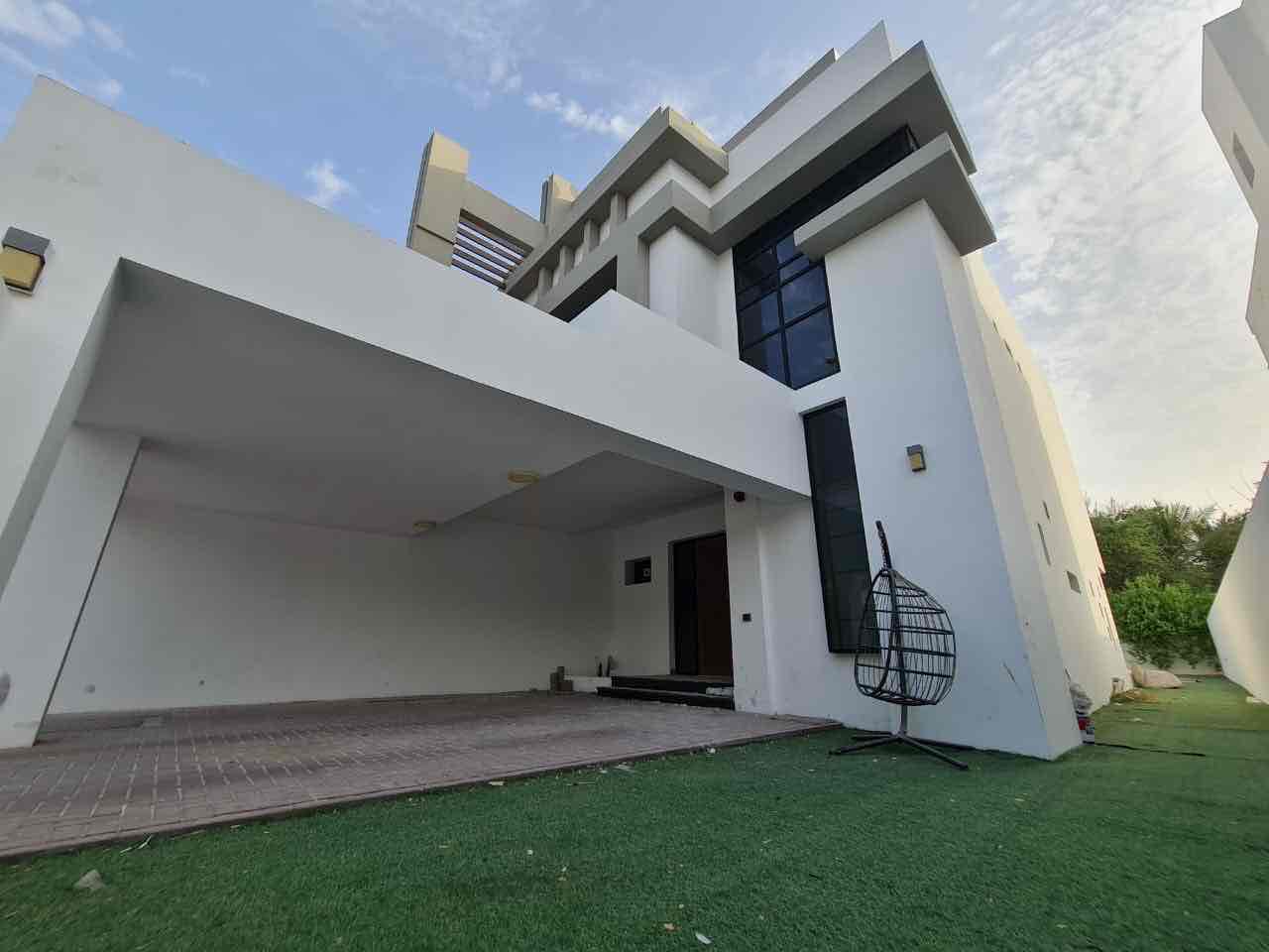 Jumeirah Village Circle (JVC) – Area & Community Guide » Bayut™
