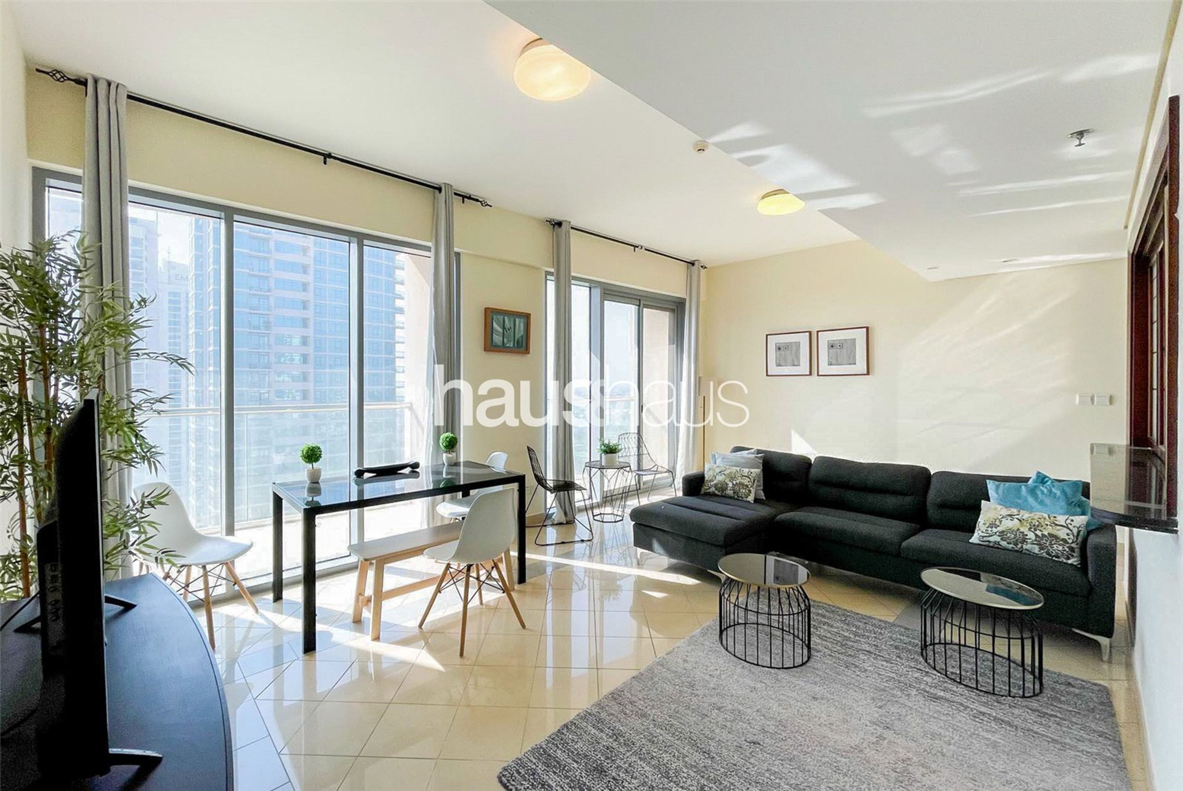 Golf Towers Guide | Bayut