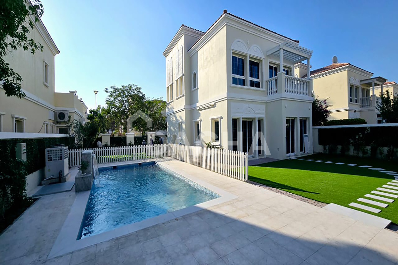 Jumeirah Village Triangle (JVT) Area Guide | Bayut