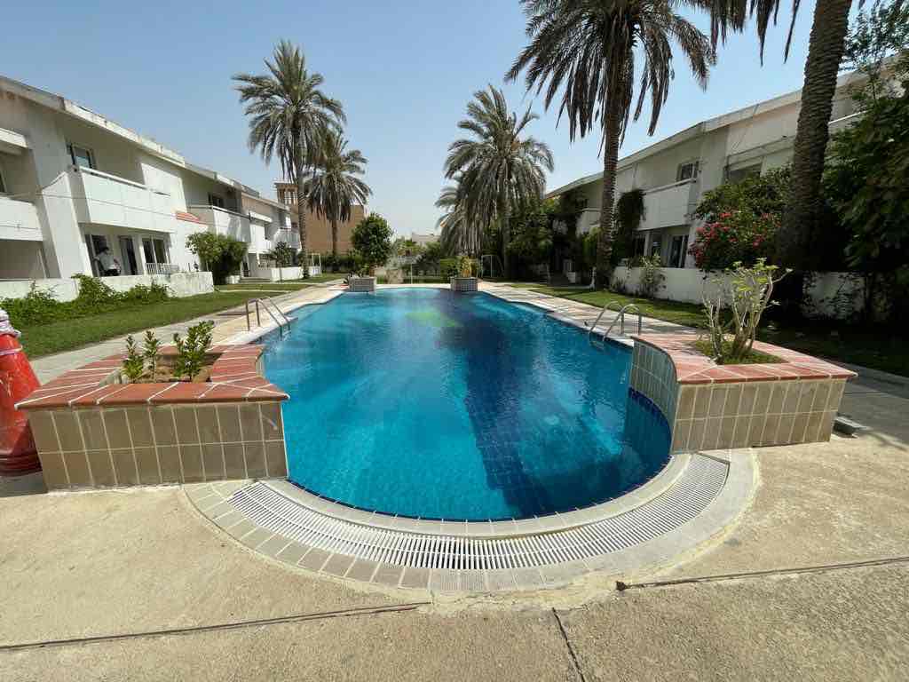 Al Garhoud Area Guide | Bayut