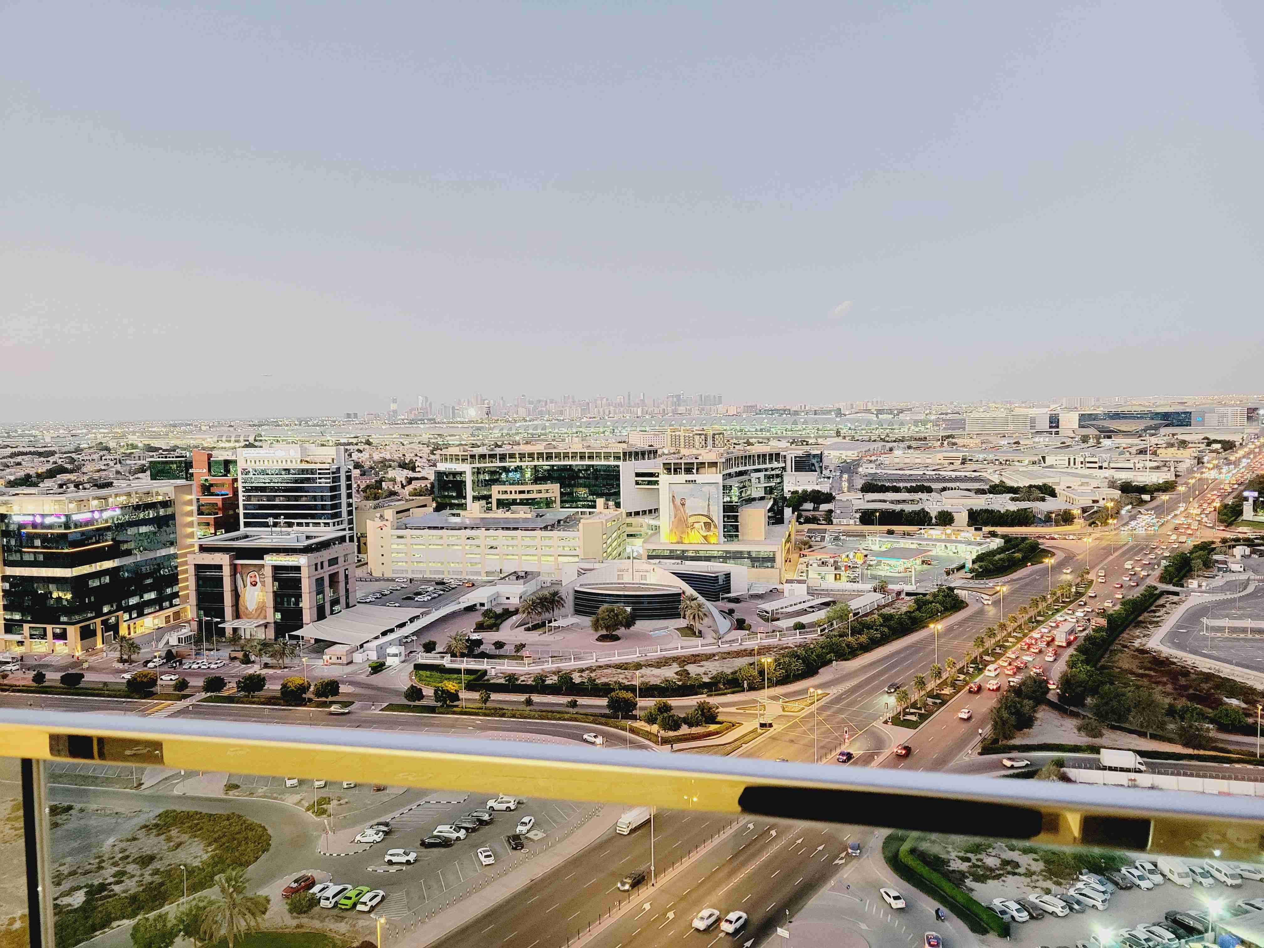 Al Garhoud Area Guide | Bayut