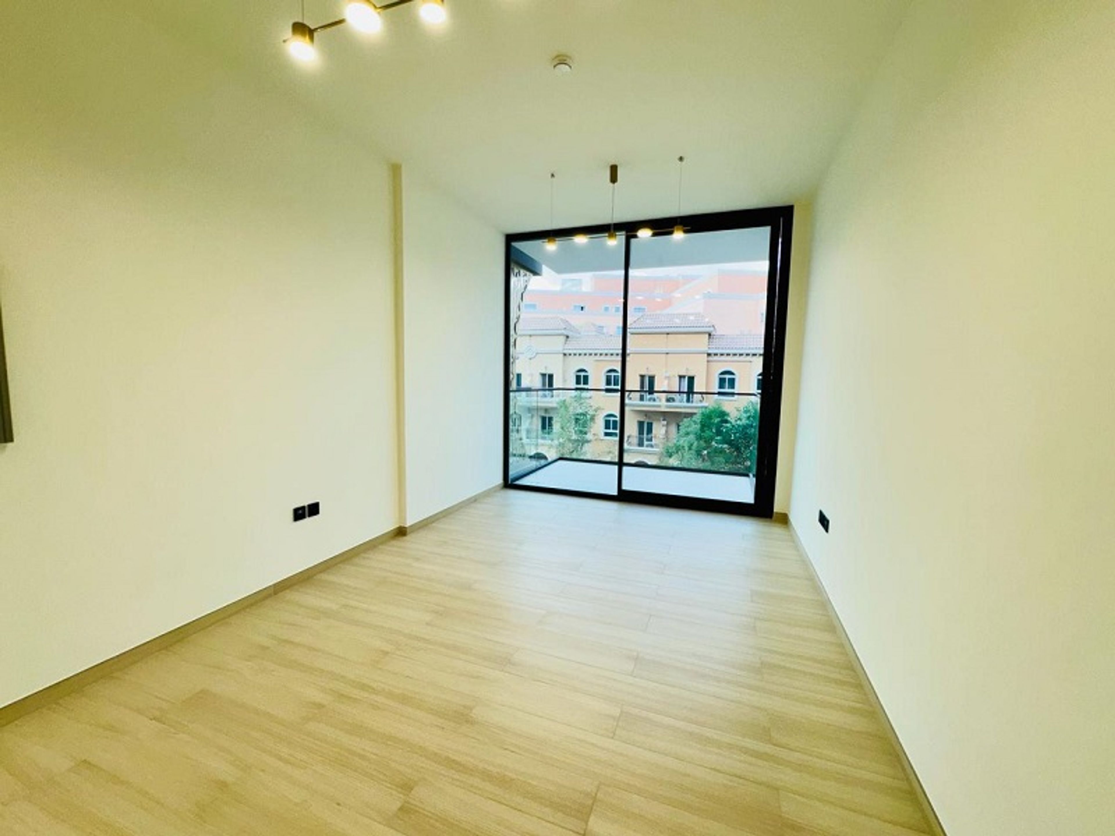 Binghatti Crescent, JVC Building Guide | Bayut