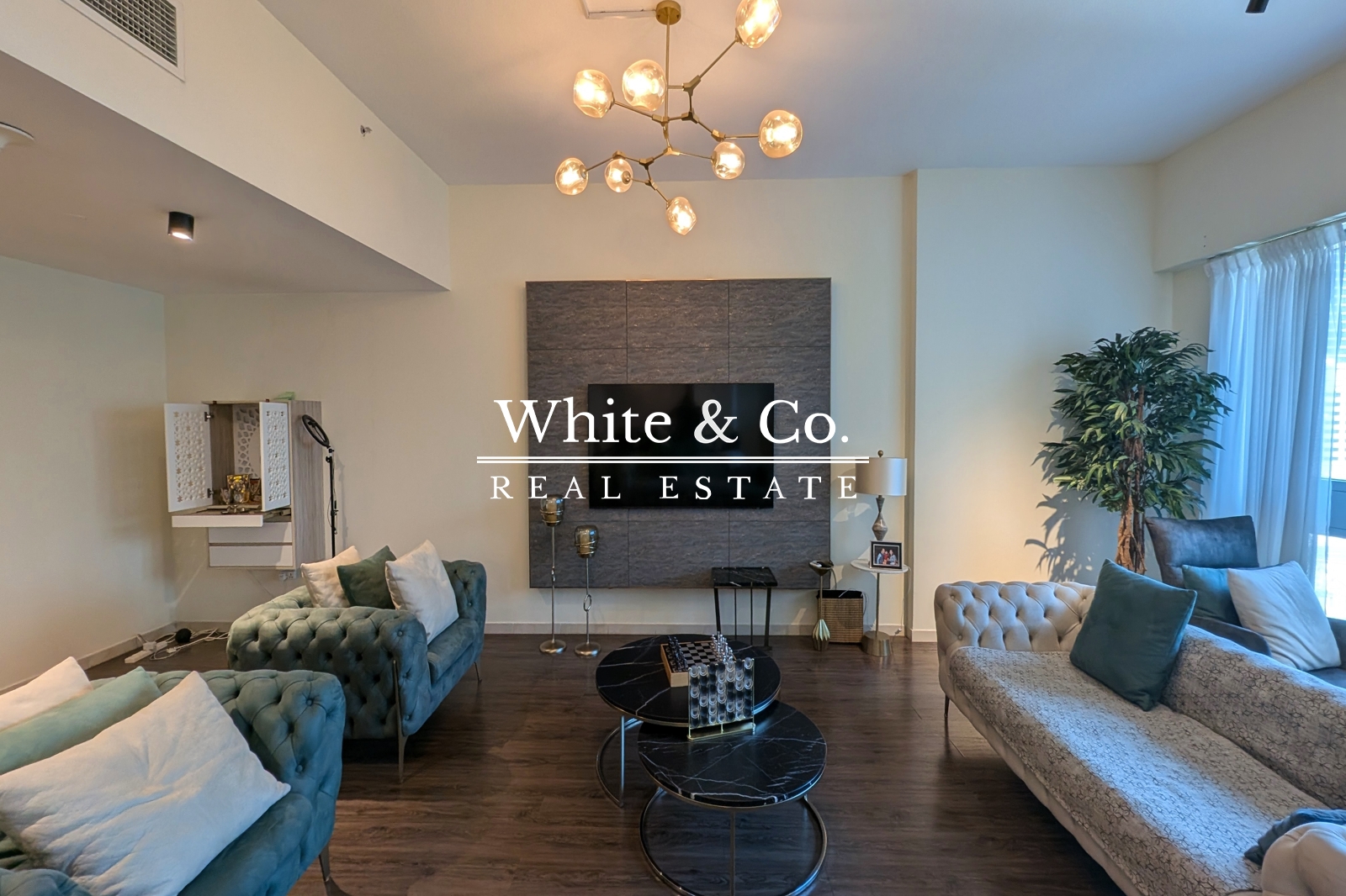 Executive Towers Business Bay Guide | Bayut