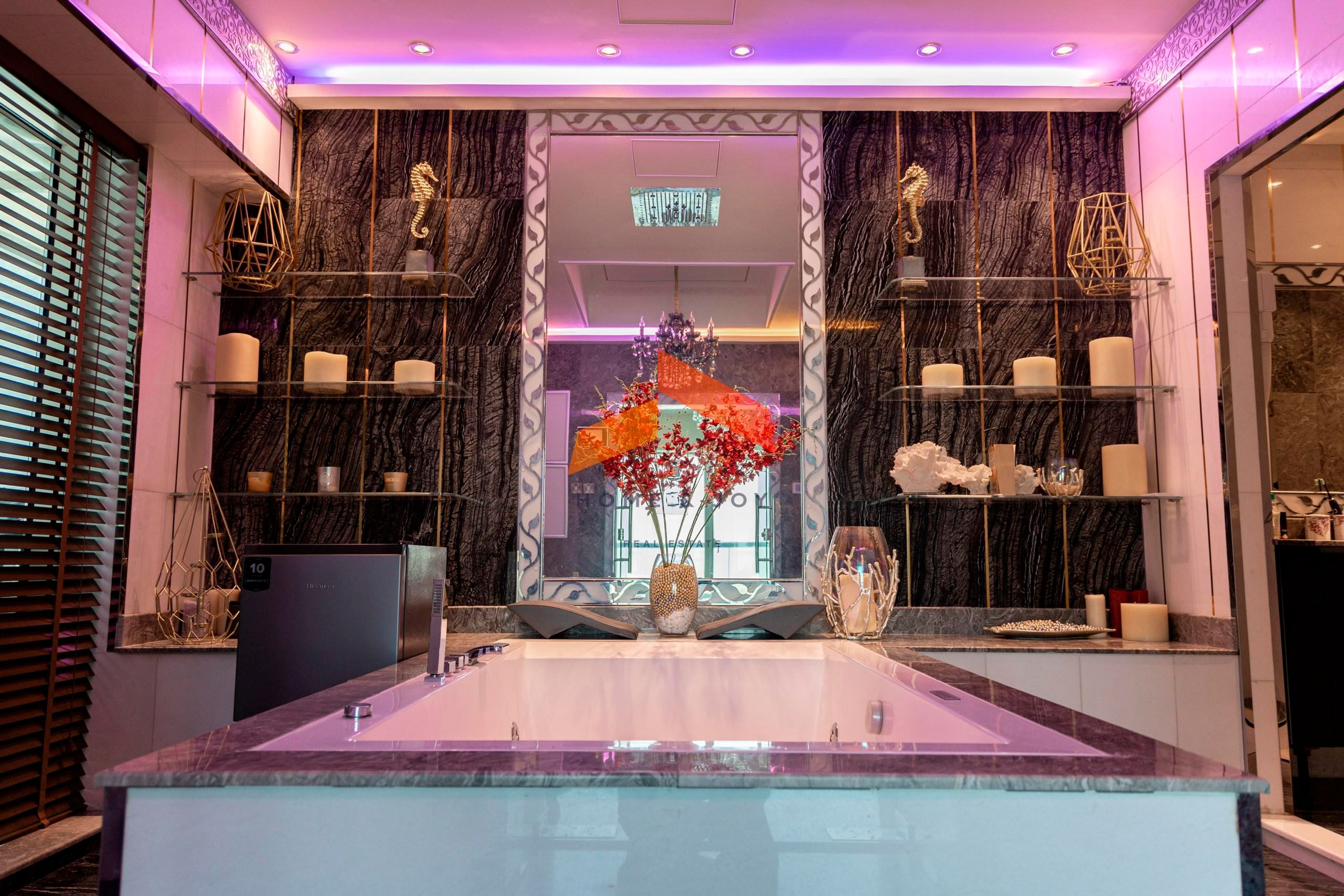 Emirates Crown Building Guide | Bayut