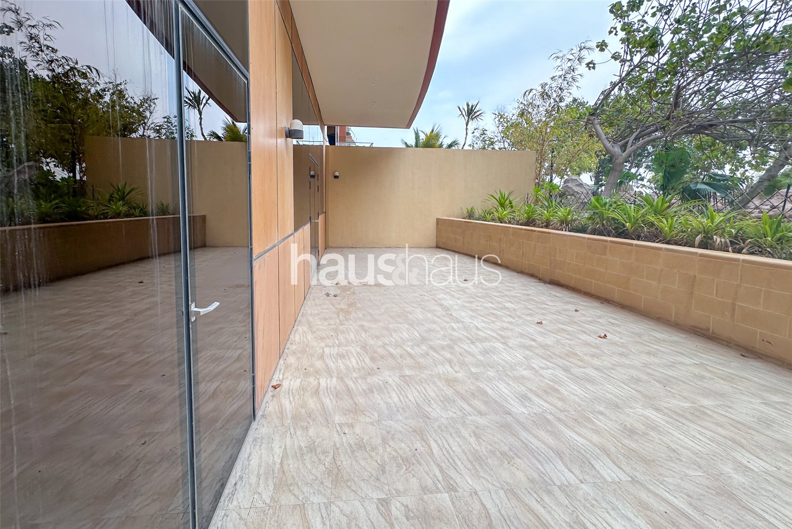 Tiara Residences Guide | Bayut