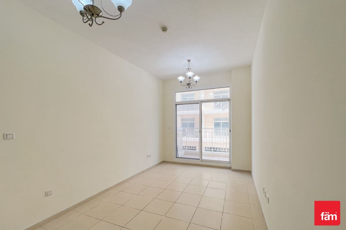 Queue Point, Liwan Building Guide | Bayut