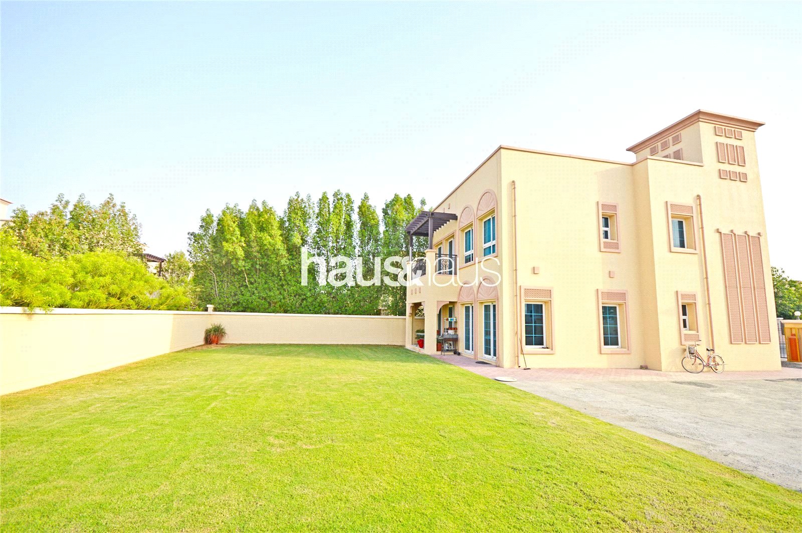Jumeirah Village Triangle (JVT) Area Guide | Bayut