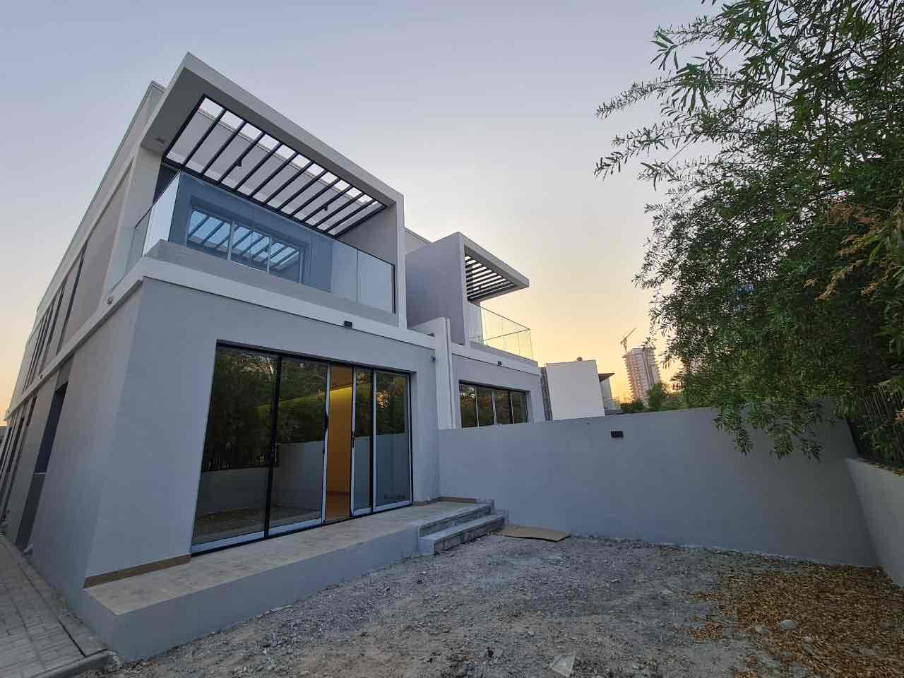 Jumeirah Village Circle (JVC) – Area & Community Guide » Bayut™