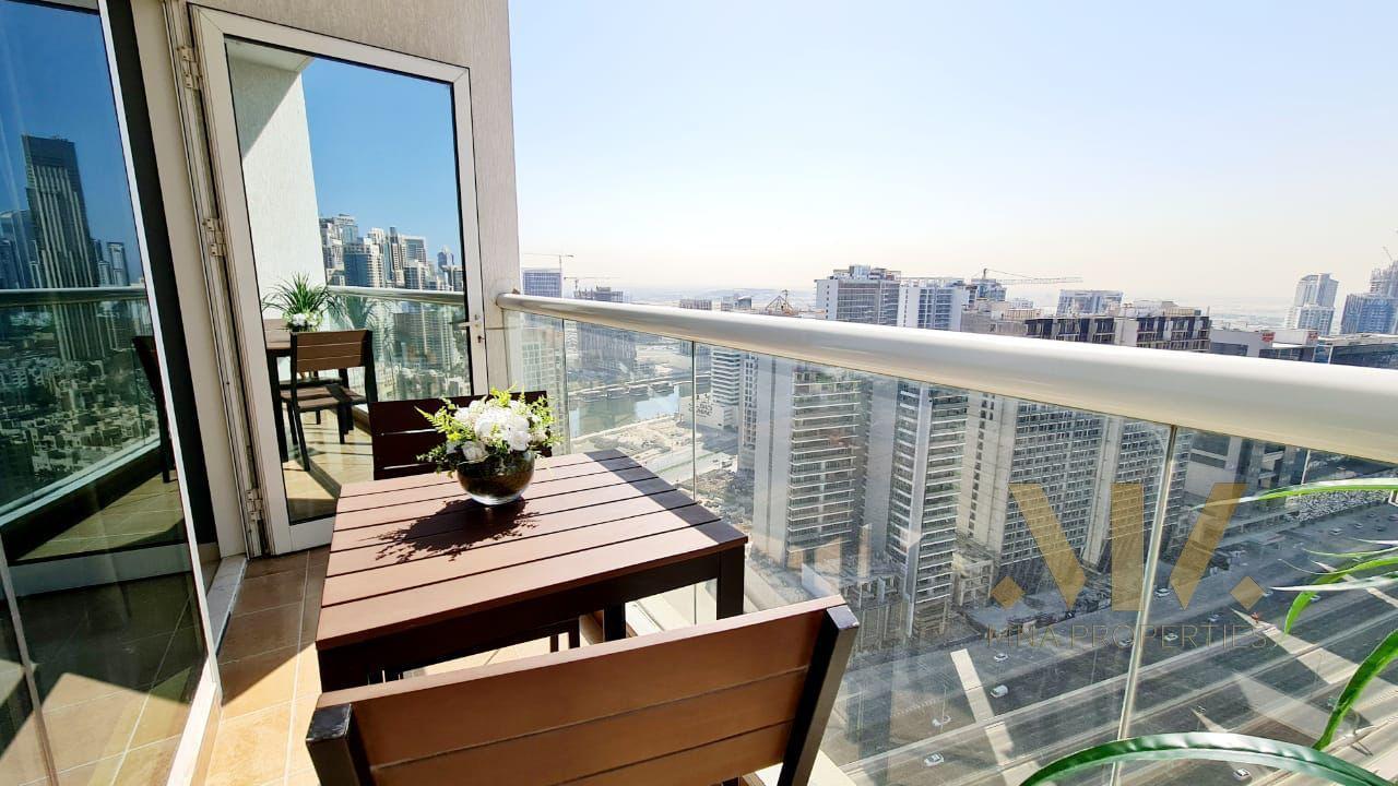 Burj Al Nujoom Building Guide | Bayut