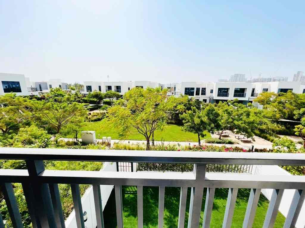 Maple 2 Dubai Hills Estate Area Guide | Bayut