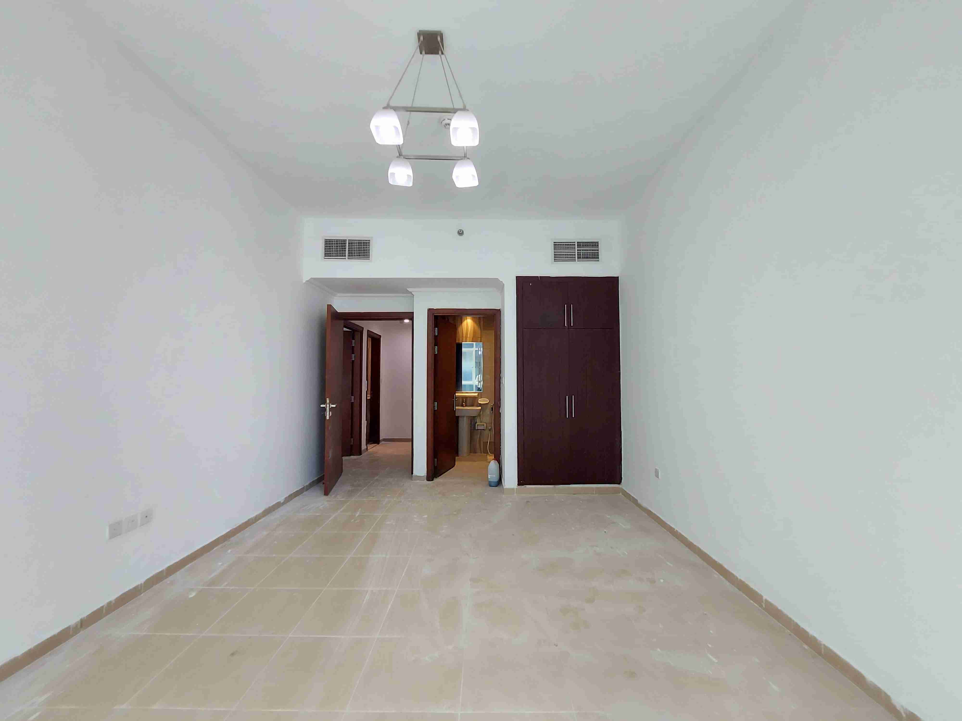 Al Zarooni Building Dubailand Guide | Bayut