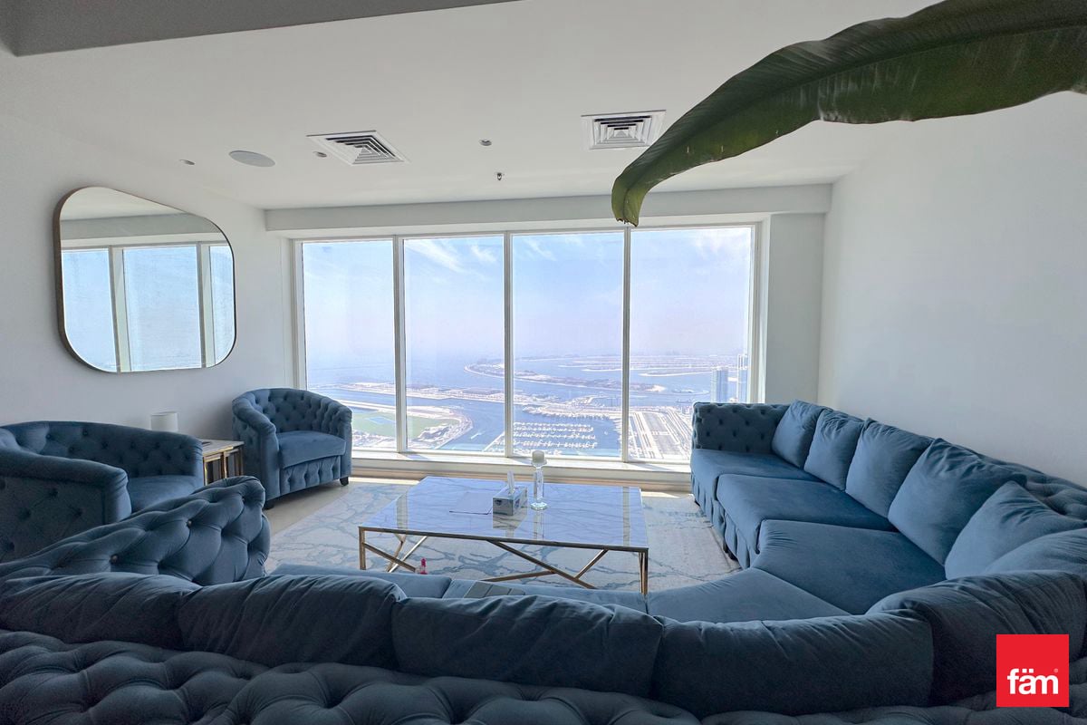 Emirates Crown Building Guide | Bayut