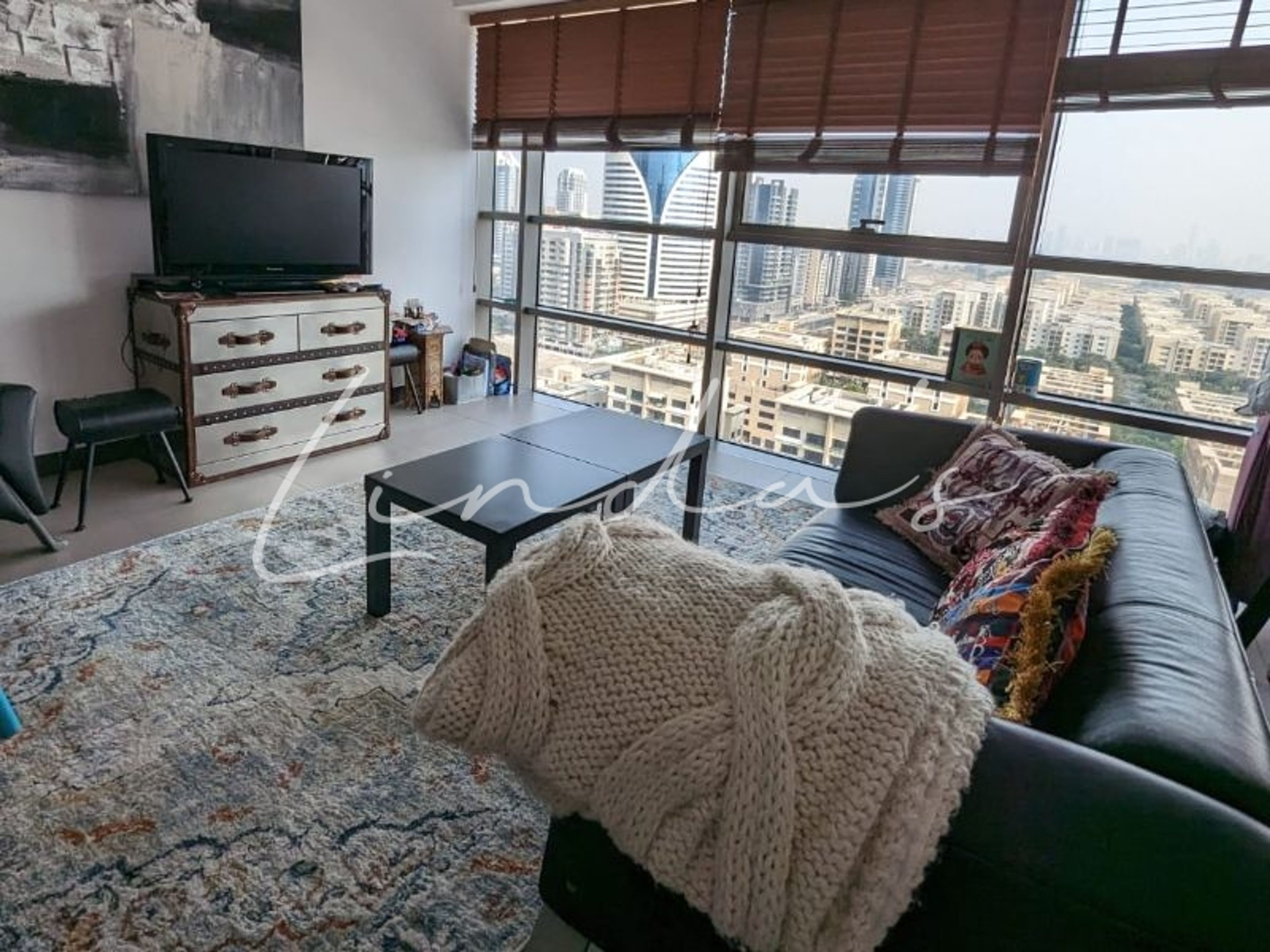 The Onyx Tower Dubai Guide | Bayut