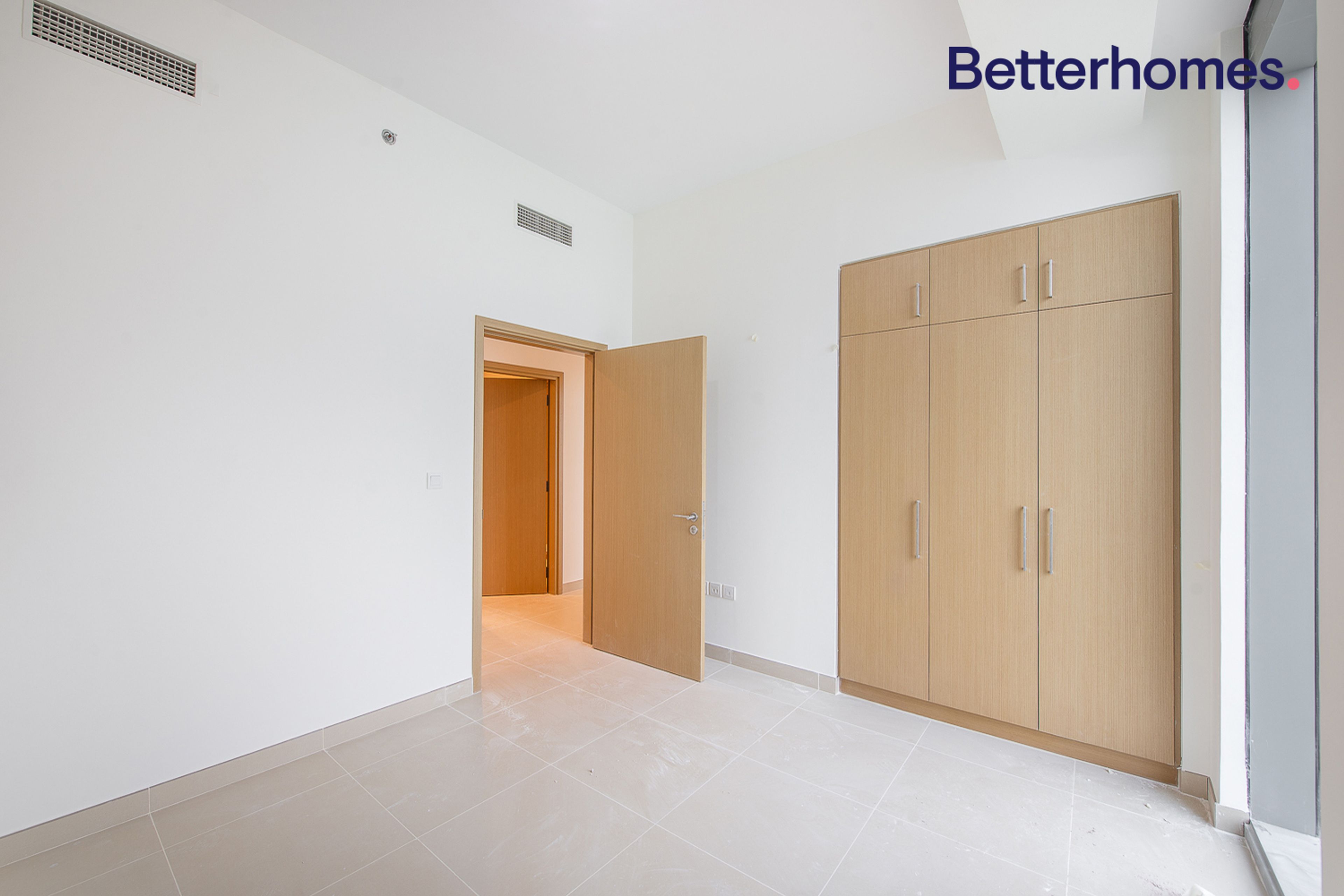 5242 Towers Dubai Marina Guide | Bayut