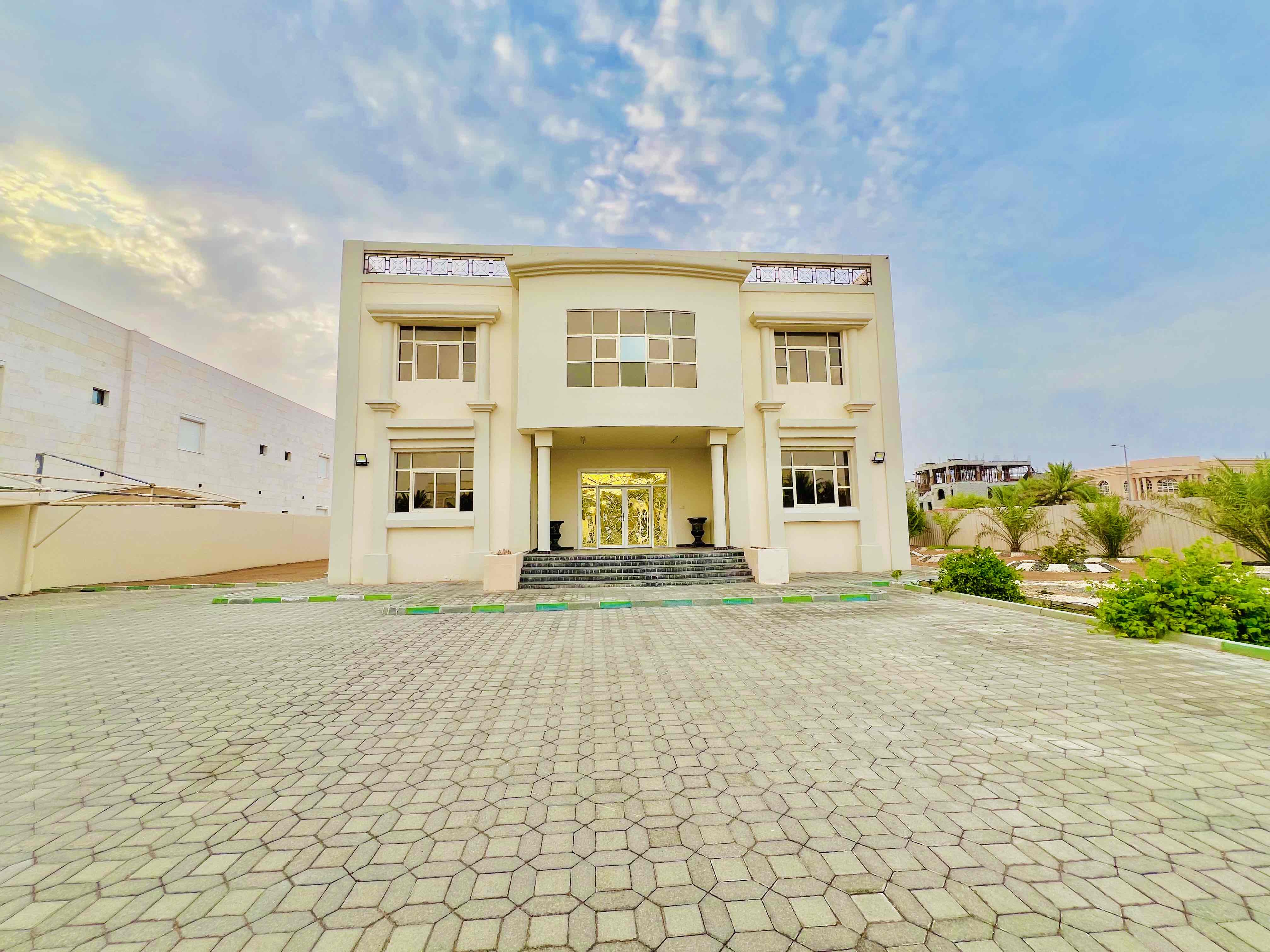 Al Sarouj Area Guide | Bayut