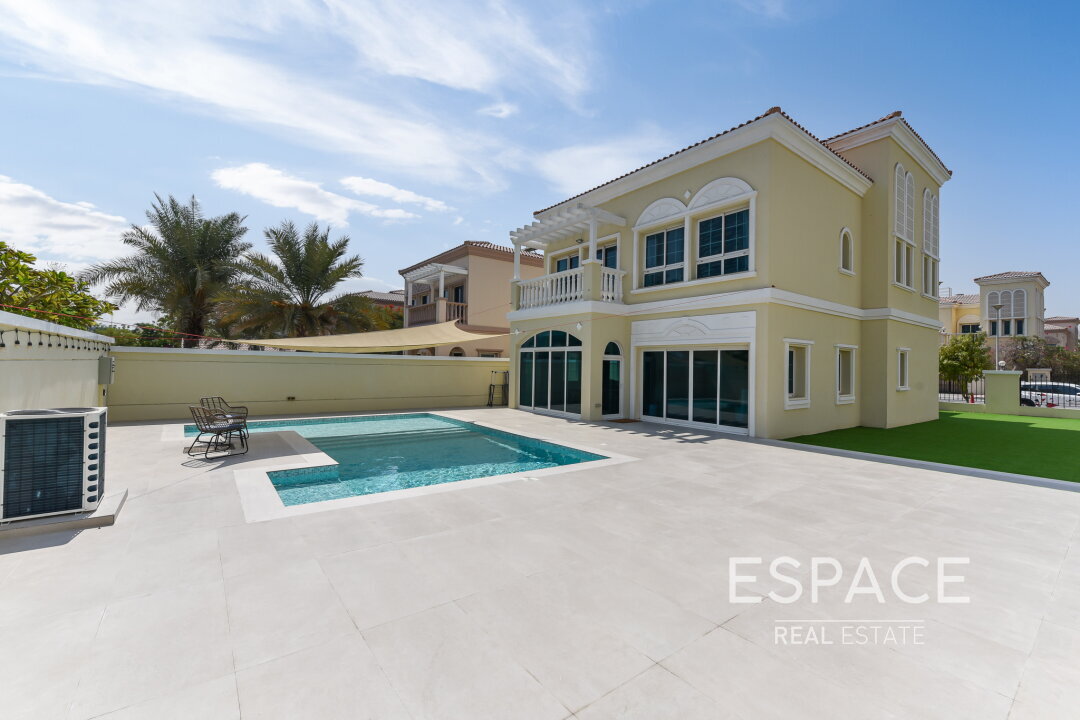 Jumeirah Village Triangle (JVT) Area Guide | Bayut