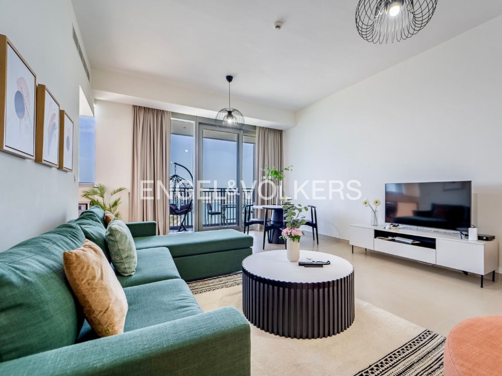 5242 Towers Dubai Marina Guide | Bayut