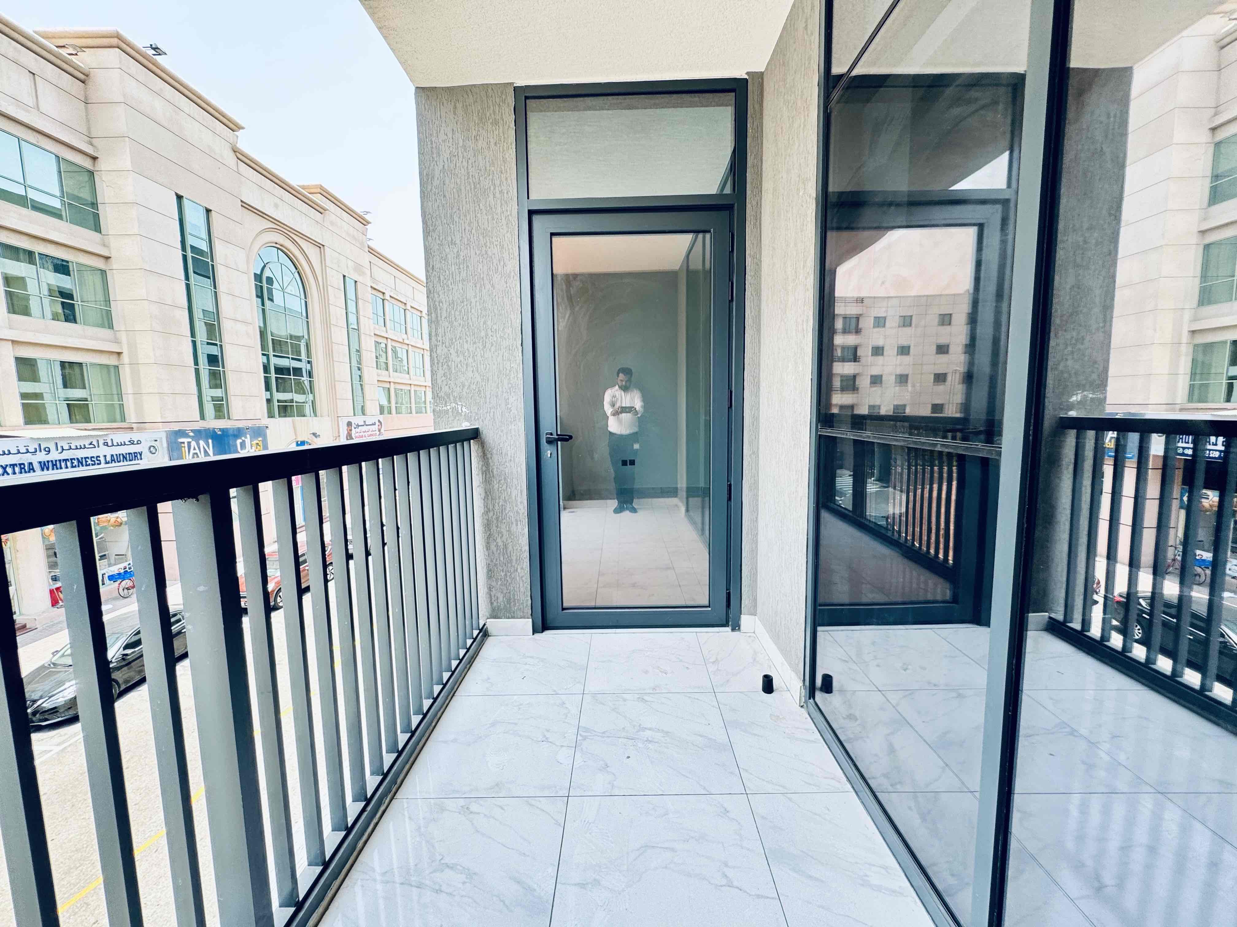 Al Garhoud Area Guide | Bayut